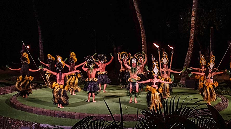 The 7 Best Luaus on Oahu: Your Complete Guide to an Unforgettable Night